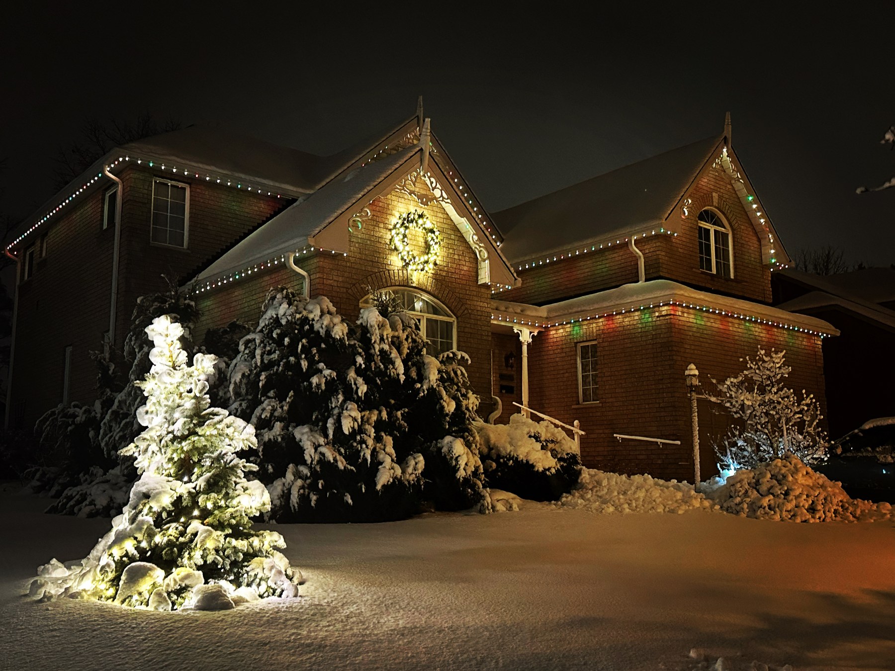 Christmas Lighting | Vibe Illuminations Inc.